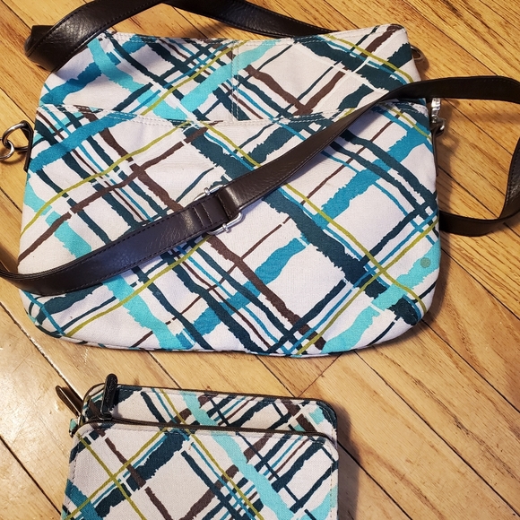 thirty-one | Bags | Thirty One Plaid Crossbody Purse And Wallet | Poshmark
